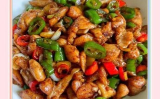 青辣子鸡丁怎么做_青辣子鸡丁的家常做法