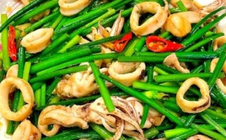 炒鱿鱼怎么做好吃_炒鱿鱼的做法大全