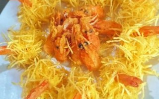 金丝虾球怎么摆盘好看_金丝虾球创意盘式教程