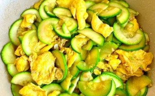 西葫芦怎么炒好吃_西葫芦家常做法大全