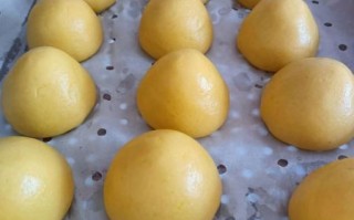 窝窝头怎么做_玉米面窝窝头做法