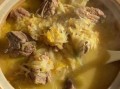 清汤酸菜炖排骨怎么做_酸菜炖排骨用哪种酸菜