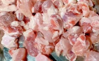 炸排骨怎么做_炸排骨用什么粉更酥脆