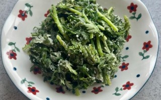 粉蒸茼蒿怎么做_蒸多久才嫩绿