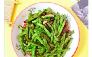 长豆角炒肉怎么炒才好吃_长豆角炒肉需要焯水吗