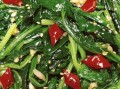 菠菜凉拌家常做法_菠菜凉拌怎么焯水不涩