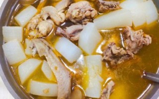 炖鸭子的家常做法_怎样炖鸭子不腥又入味