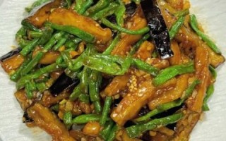茄子烧豆角怎么做_茄子烧豆角先炒哪个