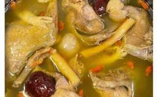 鸽子怎么炖最补_鸽子汤最简单的做法