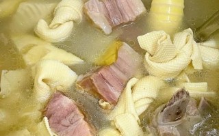 腌笃鲜怎么做好吃_正宗上海腌笃鲜做法