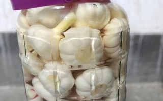 自制糖醋蒜怎么做_糖醋蒜能保存多久