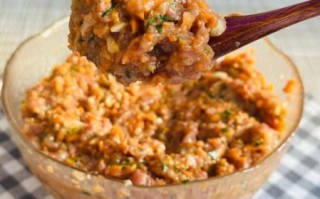 牛肉胡萝卜饺子馅怎么调_牛肉胡萝卜饺子馅的做法
