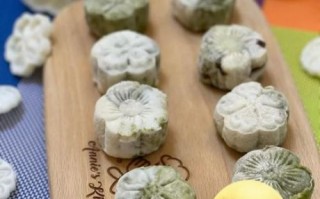 冰皮月饼怎么做最简单_冰皮月饼需要蒸吗