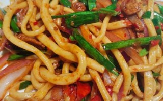 家常炒面怎么做_家常炒面用什么面条