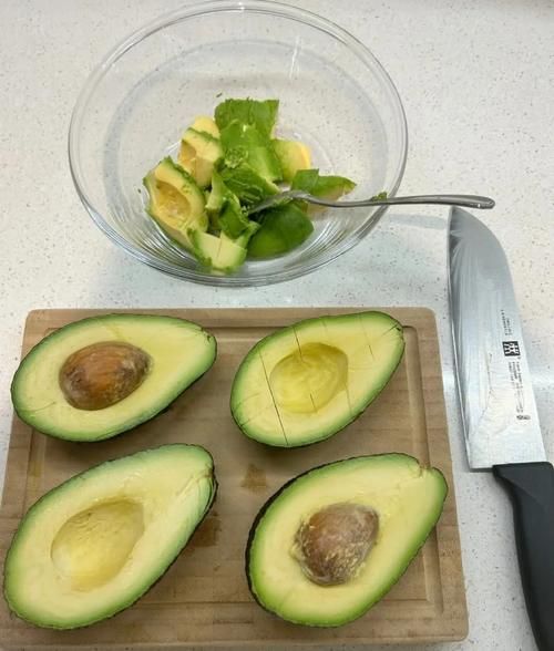 牛油果酱怎么做_牛油果酱保存多久-第1张图片-山城妙识 牛油果酱怎么做_牛油果酱保存多久-第1张图片-山城妙识