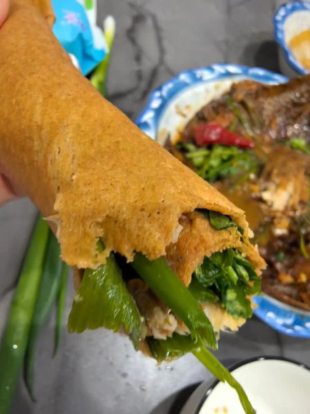 煎饼卷大葱怎么做_山东煎饼卷大葱正宗做法-第2张图片-山城妙识