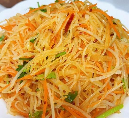 胡萝卜土豆丝怎么炒才脆_土豆丝要不要焯水-第1张图片-山城妙识