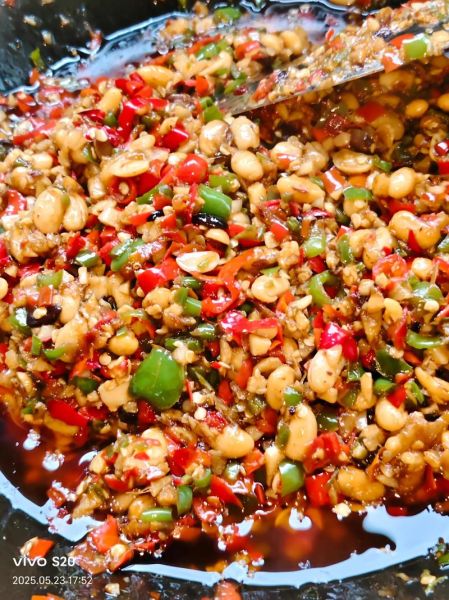 黄豆辣椒酱怎么做_家常做法步骤详解-第2张图片-山城妙识