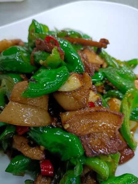 农家小炒肉怎么做_小炒肉用什么肉最好-第3张图片-山城妙识 农家小炒肉怎么做_小炒肉用什么肉最好-第3张图片-山城妙识