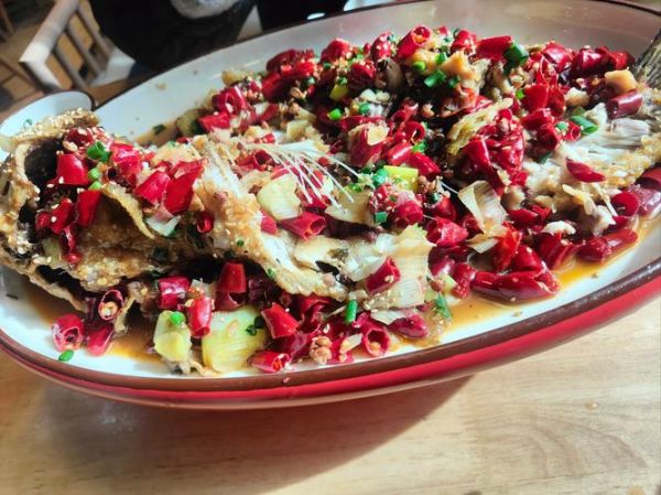 辣椒鱼怎么做_辣椒鱼的家常做法-第2张图片-山城妙识 辣椒鱼怎么做_辣椒鱼的家常做法-第2张图片-山城妙识