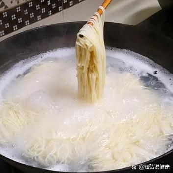 挂面怎么煮不坨_家常挂面汤做法-第2张图片-山城妙识 挂面怎么煮不坨_家常挂面汤做法-第2张图片-山城妙识