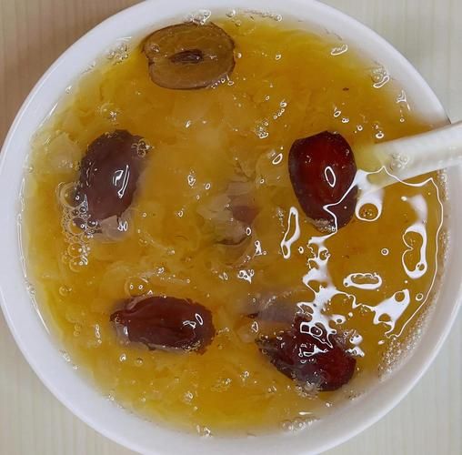 银耳红枣红糖汤的做法_银耳红枣红糖汤的功效与禁忌-第2张图片-山城妙识