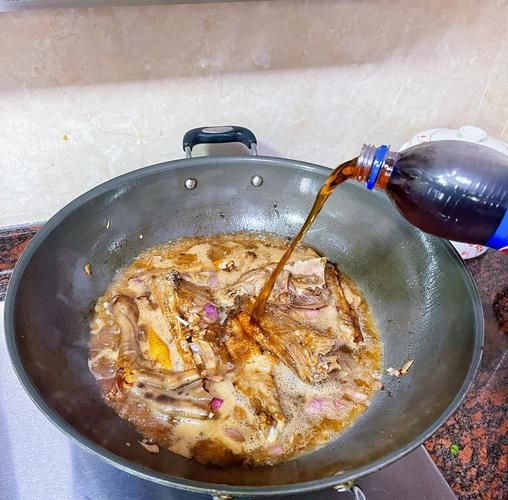 可乐鸭翅怎么做_可乐鸭翅需要焯水吗-第2张图片-山城妙识