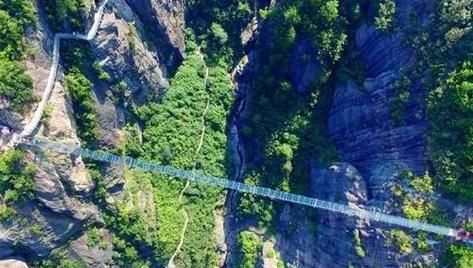 岳阳平江旅游景点推荐_平江石牛寨玻璃桥门票多少钱-第1张图片-山城妙识