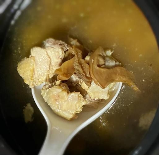 干松茸怎么泡发_干松茸的家常做法-第2张图片-山城妙识