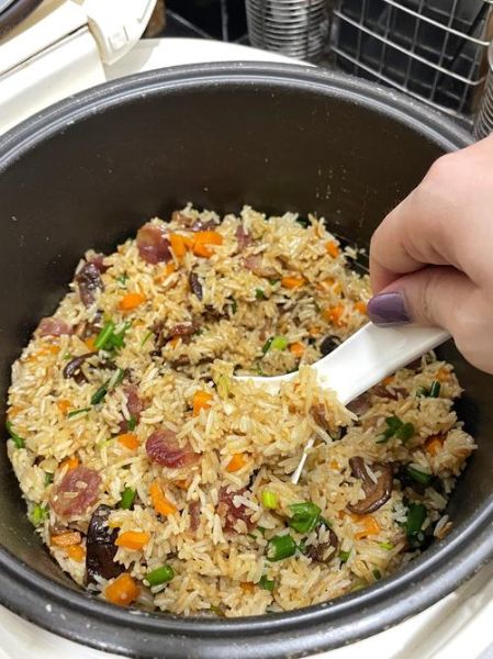 家常米饭怎么做_电饭锅煮饭的正确步骤-第2张图片-山城妙识