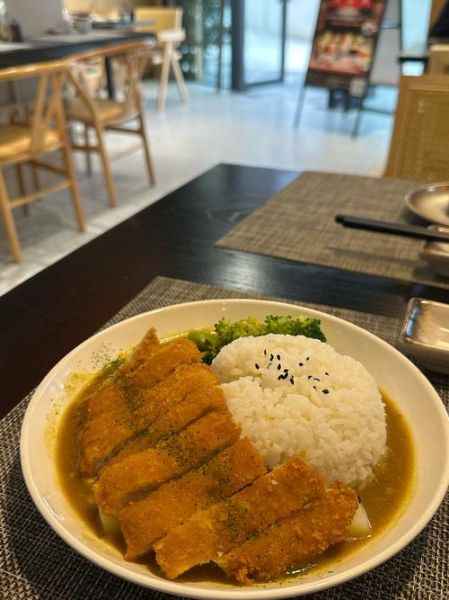 排骨咖喱饭怎么做_咖喱排骨饭的家常做法-第1张图片-山城妙识