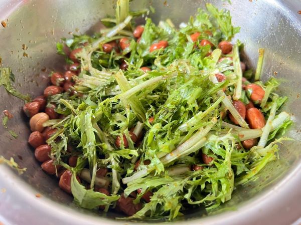 拌苦苣花生米怎么做_苦苣花生米凉拌窍门-第2张图片-山城妙识