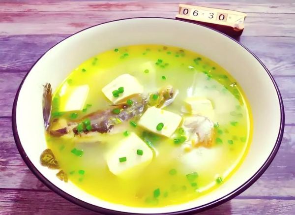 黄丫头炖豆腐怎么做_黄丫头炖豆腐的家常做法-第2张图片-山城妙识