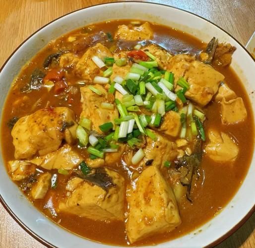 黄丫头炖豆腐怎么做_黄丫头炖豆腐的家常做法-第1张图片-山城妙识