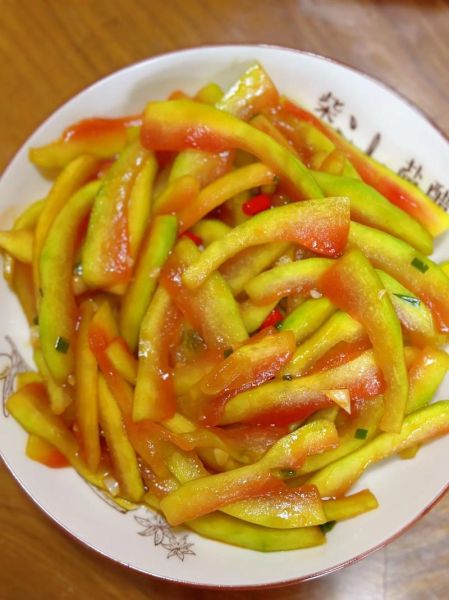 西瓜皮怎么做好吃_西瓜皮做法大全-第1张图片-山城妙识