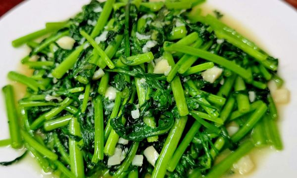 茼蒿怎么炒好吃_茼蒿焯水几分钟-第1张图片-山城妙识 茼蒿怎么炒好吃_茼蒿焯水几分钟-第1张图片-山城妙识