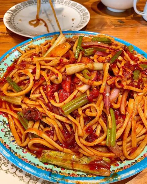 新疆炒拉条怎么做_正宗拉条子做法-第1张图片-山城妙识