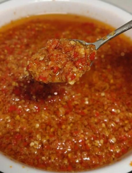 自制蒜蓉辣椒酱的做法_蒜蓉辣椒酱怎么保存-第1张图片-山城妙识 自制蒜蓉辣椒酱的做法_蒜蓉辣椒酱怎么保存-第1张图片-山城妙识