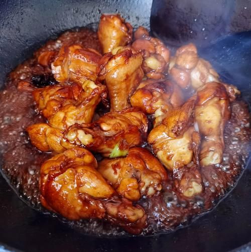 炖鸡翅根的家常做法_鸡翅根怎么炖才入味-第1张图片-山城妙识 炖鸡翅根的家常做法_鸡翅根怎么炖才入味-第1张图片-山城妙识