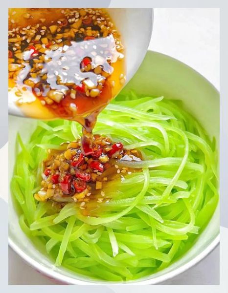 凉调笋丝怎么做_笋丝焯水几分钟-第1张图片-山城妙识