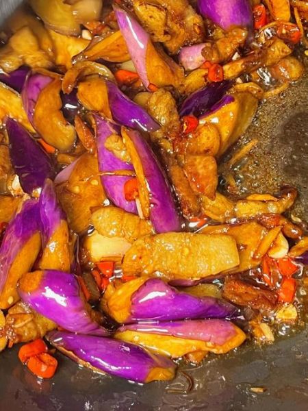 酱香茄子怎么做_酱香茄子用长茄子还是圆茄子-第2张图片-山城妙识