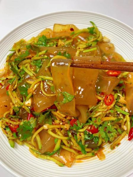 黄瓜拌拉皮怎么做_黄瓜拌拉皮的家常做法-第1张图片-山城妙识