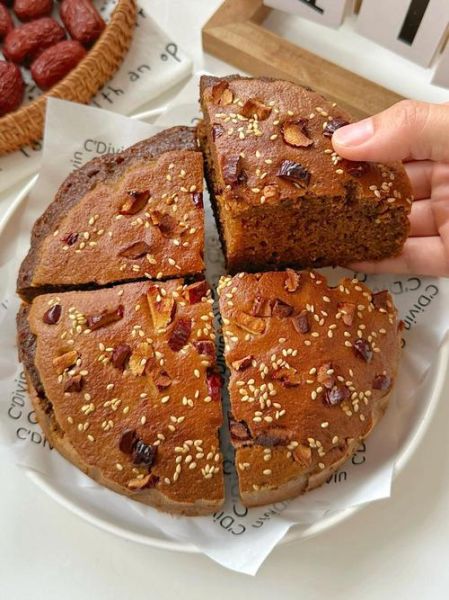 红糖枣糕怎么做_红糖枣糕的做法大全-第1张图片-山城妙识