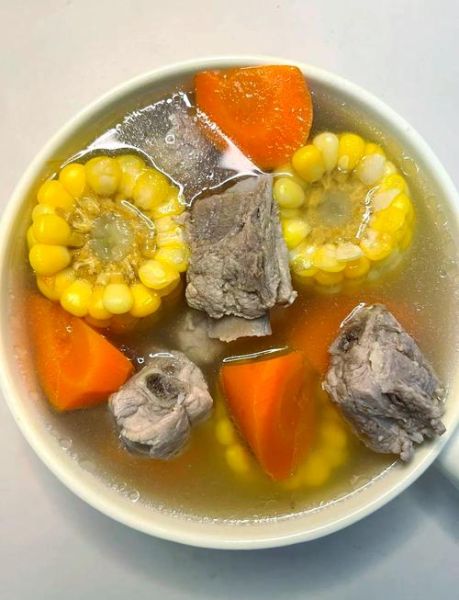 玉米炖排骨怎么做_玉米炖排骨要焯水吗-第1张图片-山城妙识