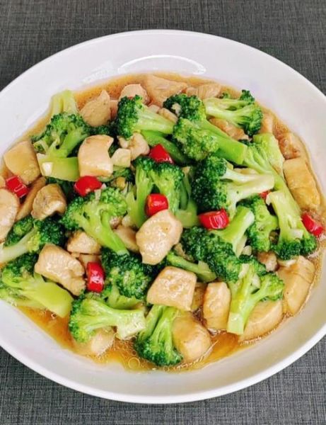 西兰花炒五花肉怎么做_五花肉炒西兰花先炒哪个-第3张图片-山城妙识