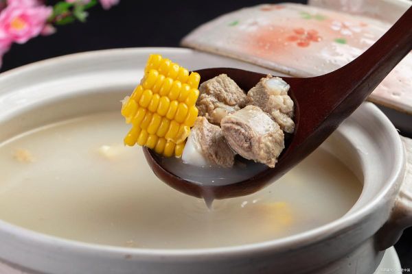 玉米烧排骨怎么做_排骨炖玉米用焯水吗-第3张图片-山城妙识