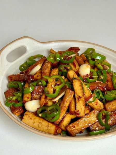 尖椒干豆腐怎么炒不碎_家常做法-第1张图片-山城妙识