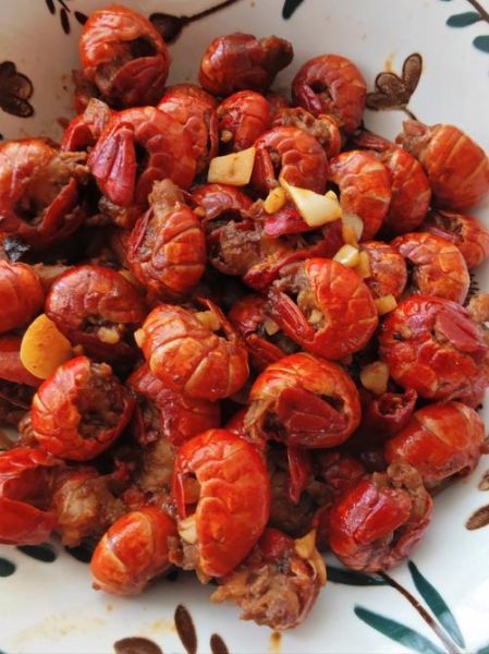 爆炒虾尾怎么做_爆炒虾尾用不用焯水-第2张图片-山城妙识