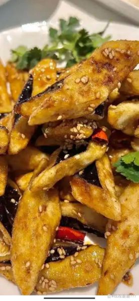 东坡茄子怎么做_东坡茄子为什么先炸后蒸-第1张图片-山城妙识