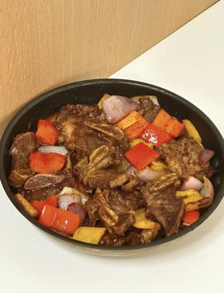 牛仔骨怎么腌制才嫩_牛仔骨烤箱温度时间-第1张图片-山城妙识